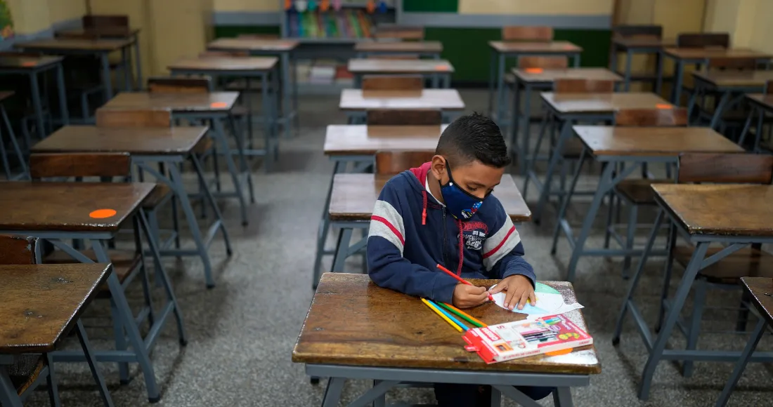 El más caro olvido de la humanidad: La educación. Autora: Emma Rubio ...