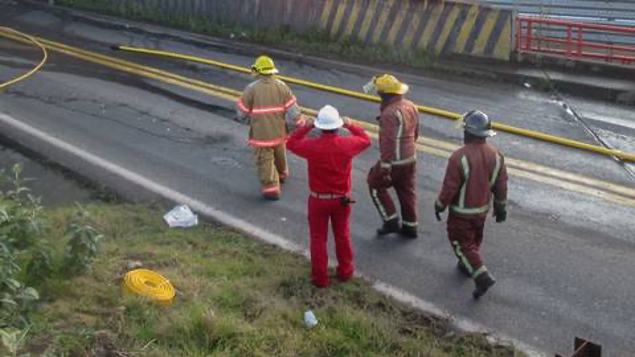 Choque e incendio provoca cierre vial en autopista Puebla-Veracruz ...