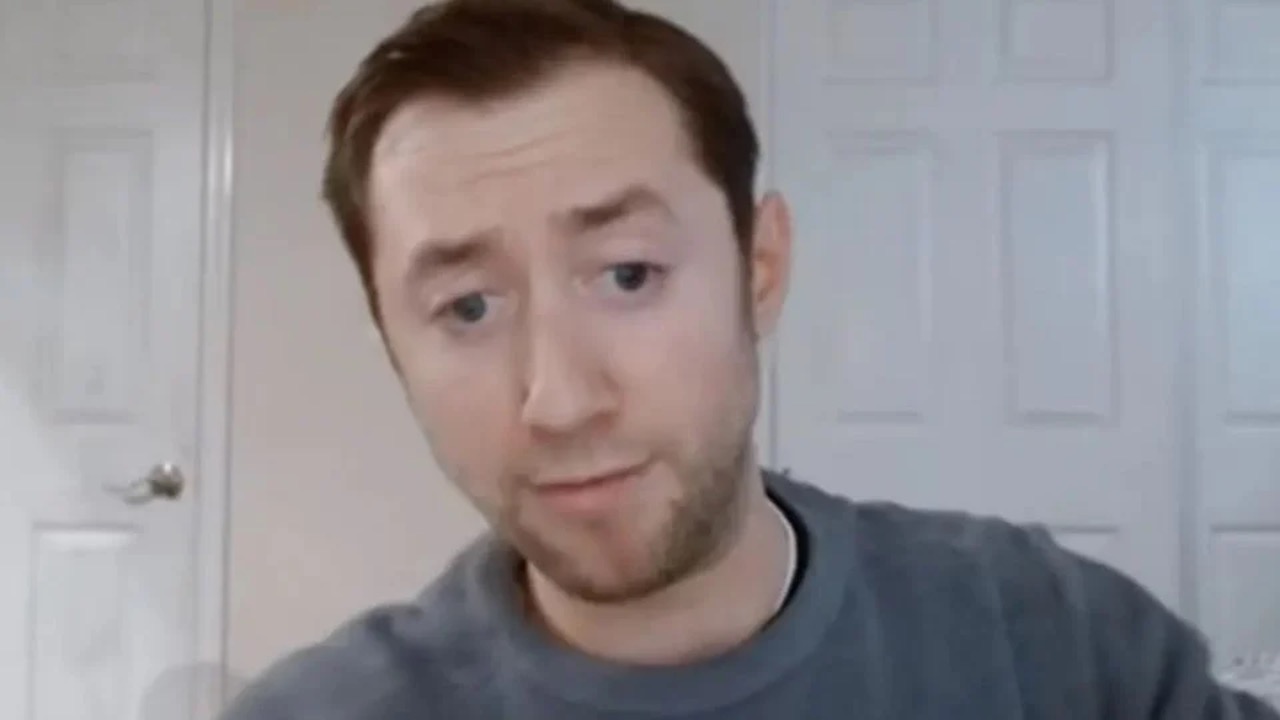 Decapitó a su padre y publicó el video en YouTube: "Ahora arde en el ...